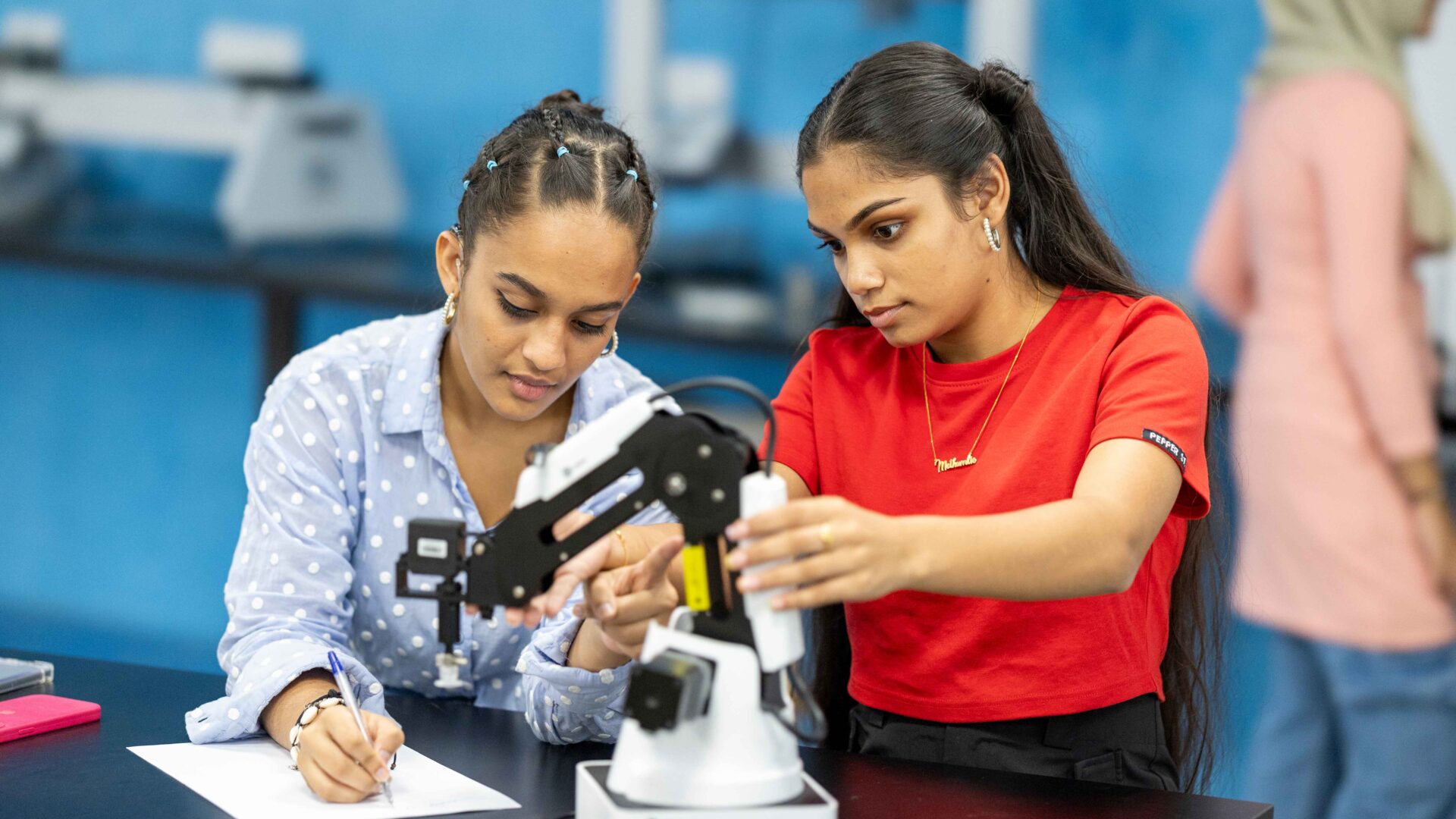 Bachelor of Engineering (Honours) Mechatronic Engineering - Curtin