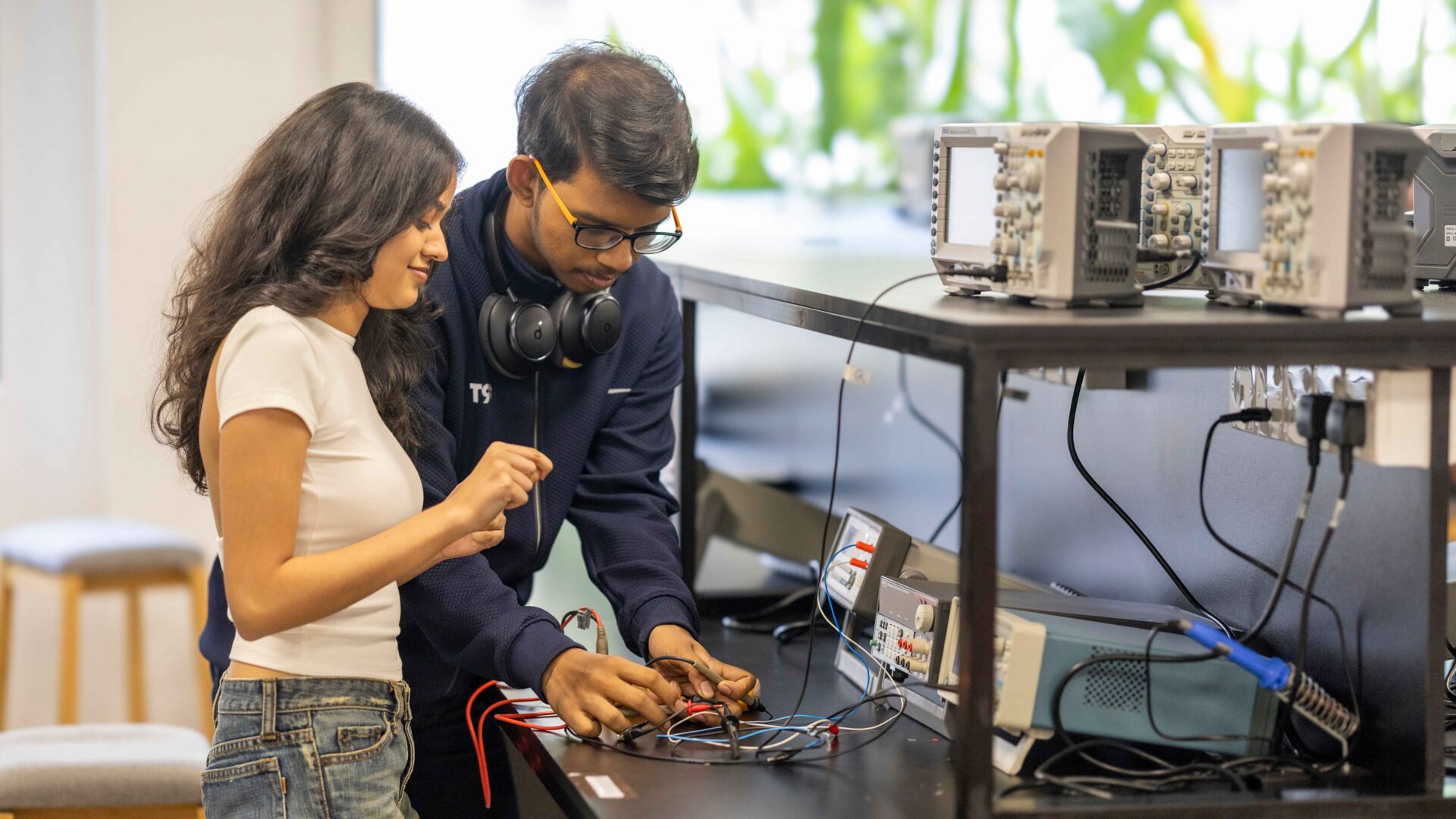 Bachelor of Engineering (Honours) Electrical and Electronic - Curtin